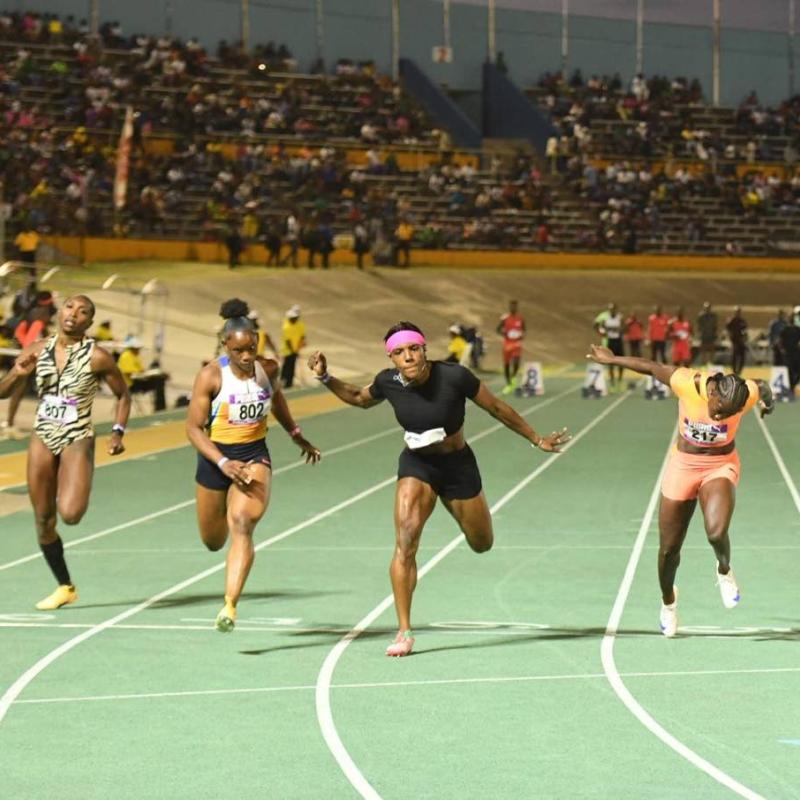 Edwin Allen dominate sprint relays | Sports | Jamaica Gleaner