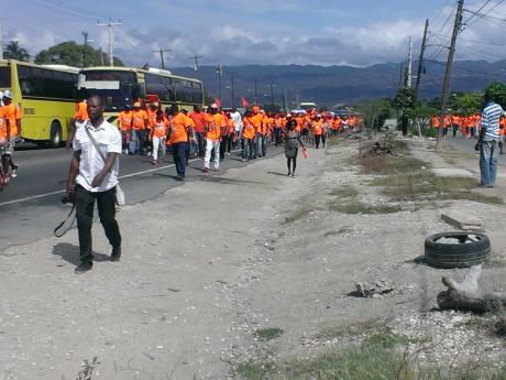 #JaVotes2016: Colin Fagan arrives at nomination centre, police left ...
