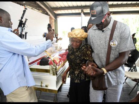 Family, friends say last goodbyes to Gully Bop | Entertainment ...